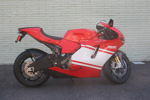 Starting your Christmas wish list? 2008 Ducati Desmosedici D16 RR with ...