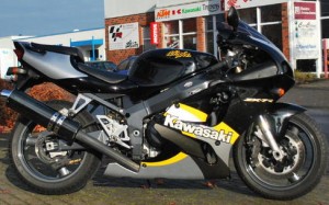 They Made Them in Black? (Part 2) 2000 Kawasaki ZX-7R (Germany) - Rare ...