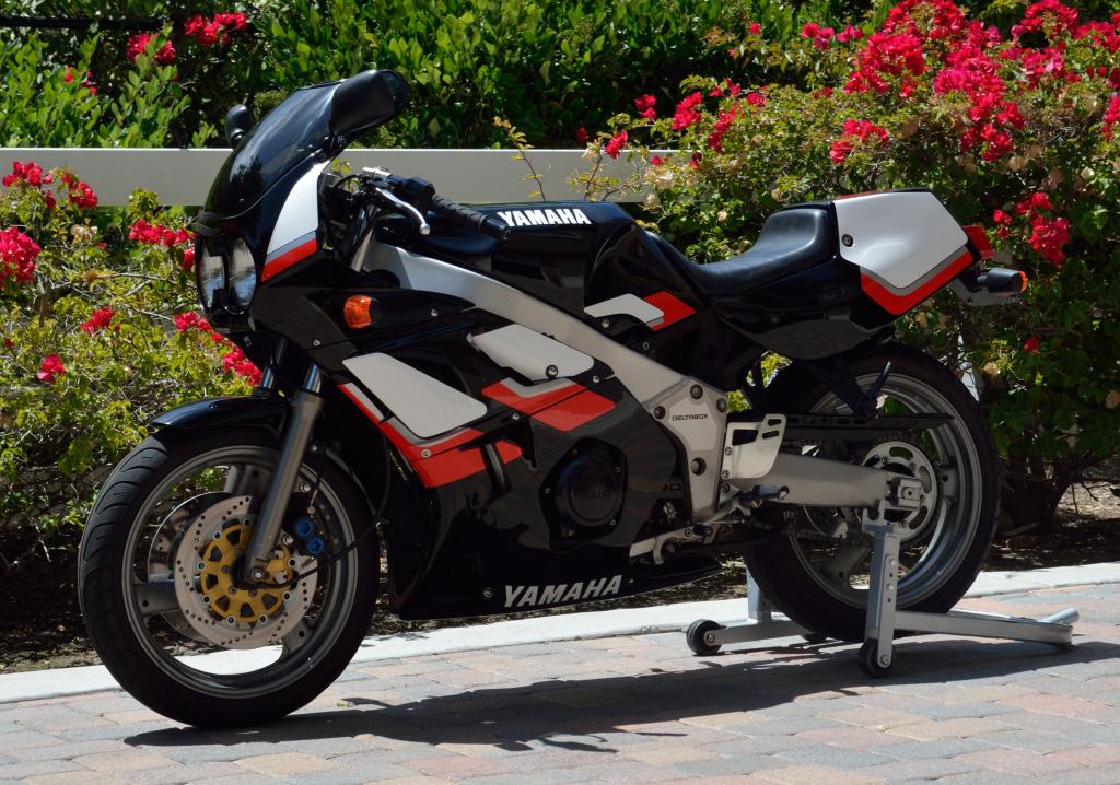 Modified and Restored: 1990 Yamaha FZR400 For Sale in California - Rare ...