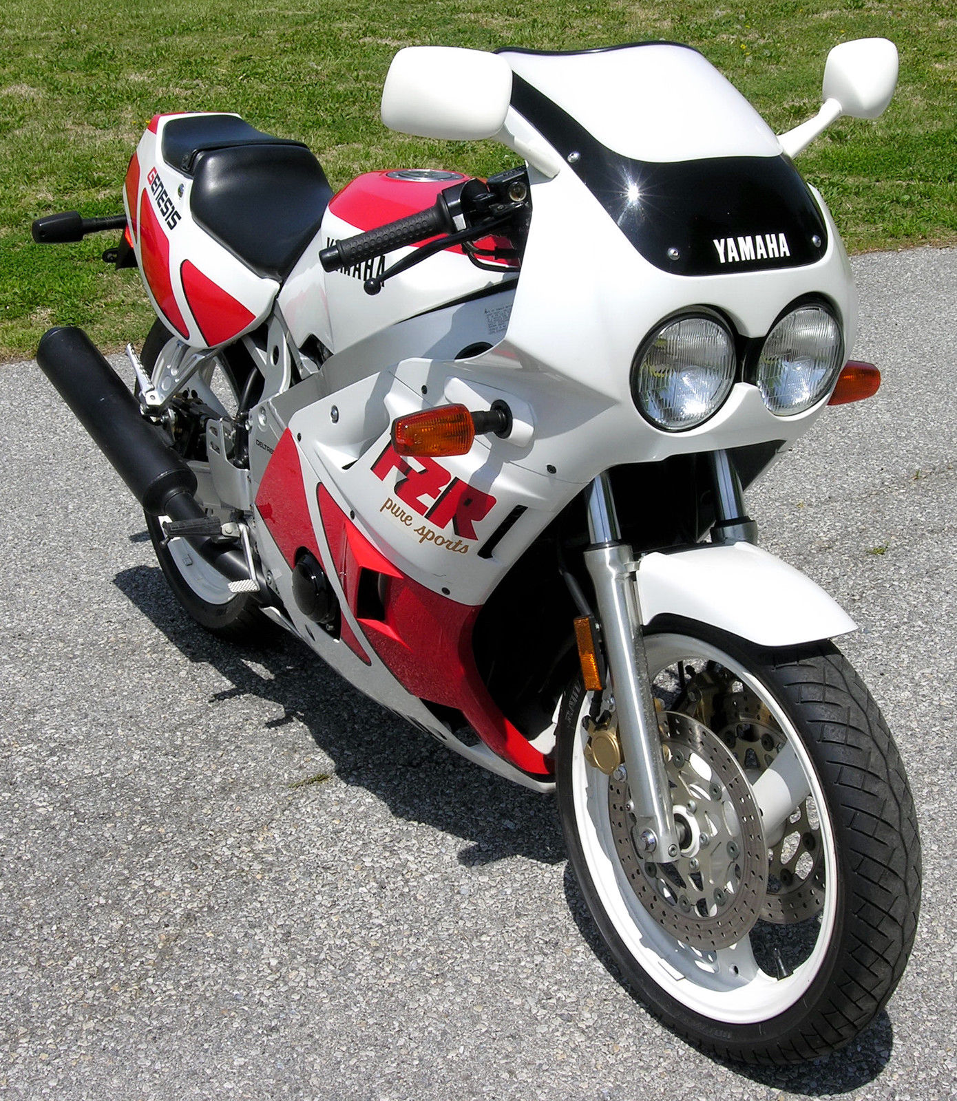 Small Bore Fun: 1988 Yamaha FZR400 - Rare SportBikesForSale