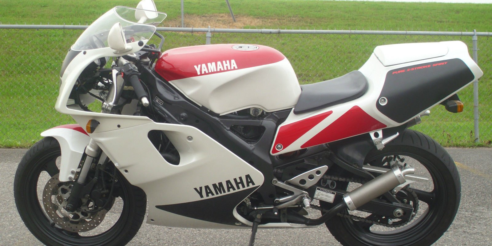 Get it before it freezes: 1992 Yamaha TZR250RS in Minnesota - Rare SportBikesForSale