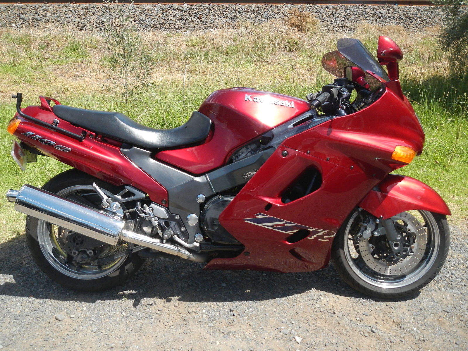 175mph Touring: 1992 Kawasaki ZZ-R1100 in AUS - Rare SportBikesForSale