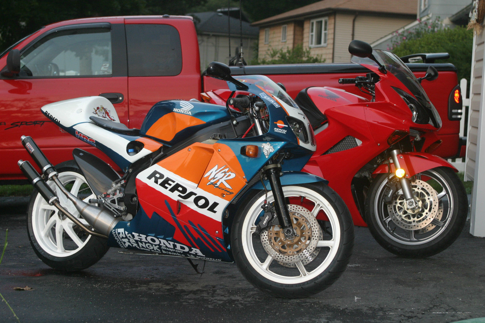 1992 Honda NSR250SP Repsol R Front - Rare SportBikesForSale