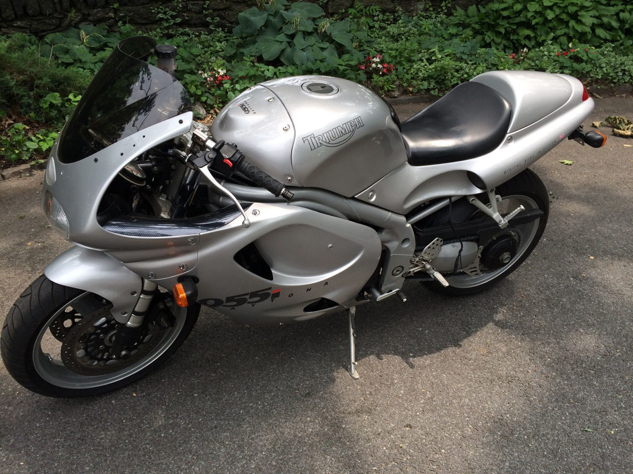 Silver Surfer: 2001 Triumph 955i in Silver - Rare SportBikesForSale