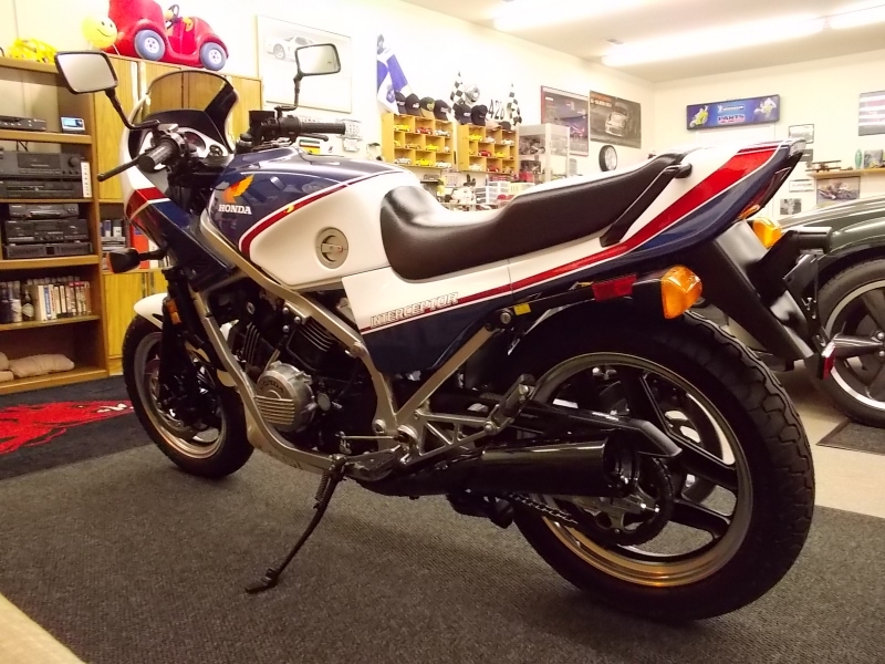 Featured Listing: Pristine 1984 Honda VF700F and 2007 VFR800 ...