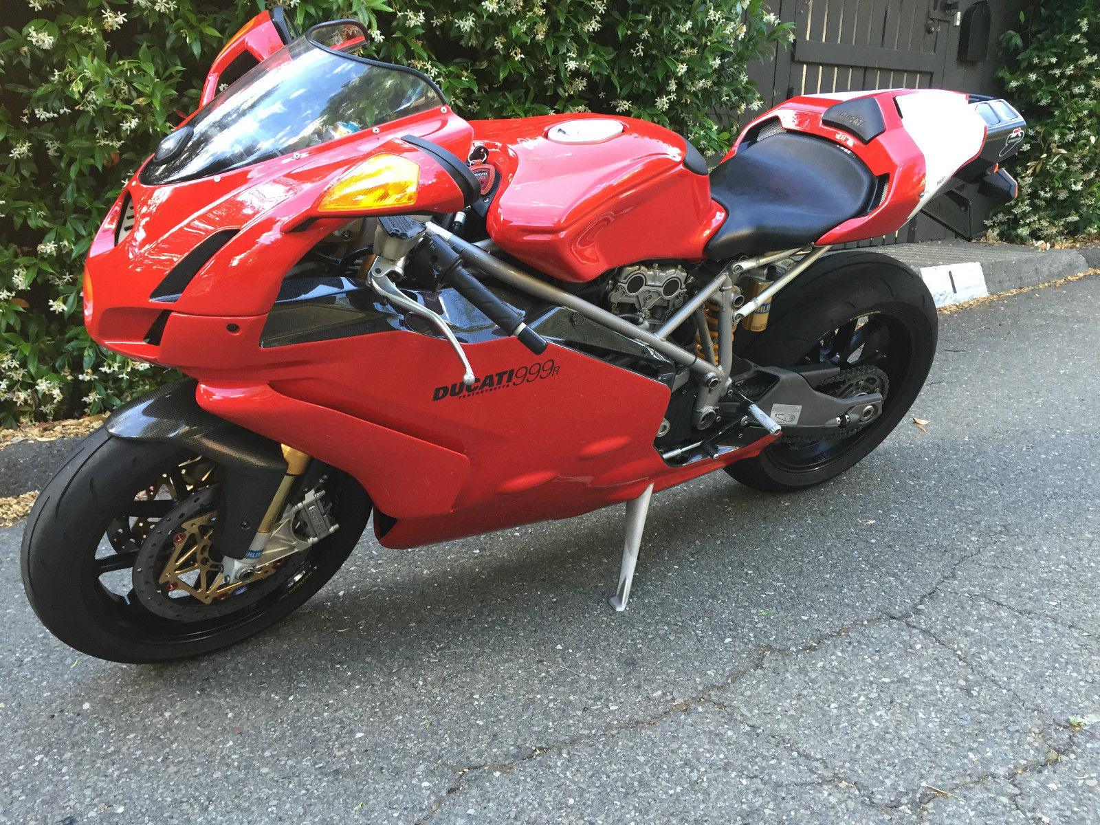 Red 'n' Ready - 2003 Ducati 999R - Rare SportBikesForSale