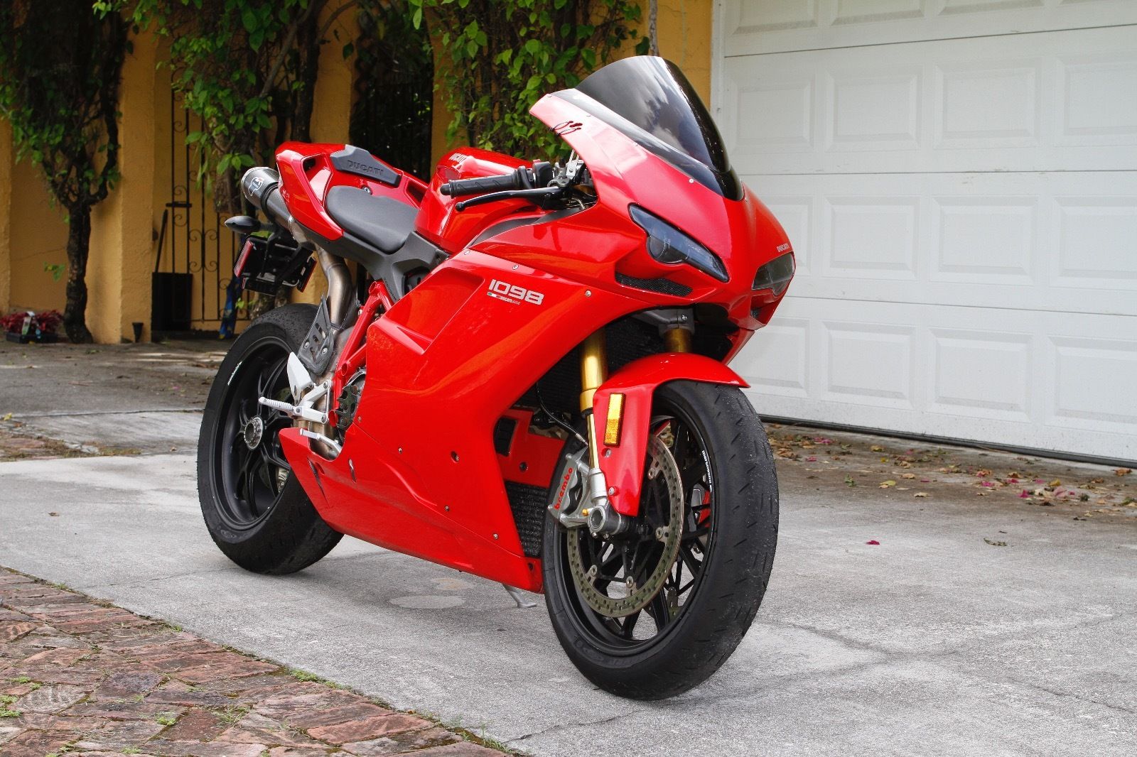 20160121 2007 ducati 1098 right front - Rare SportBikesForSale
