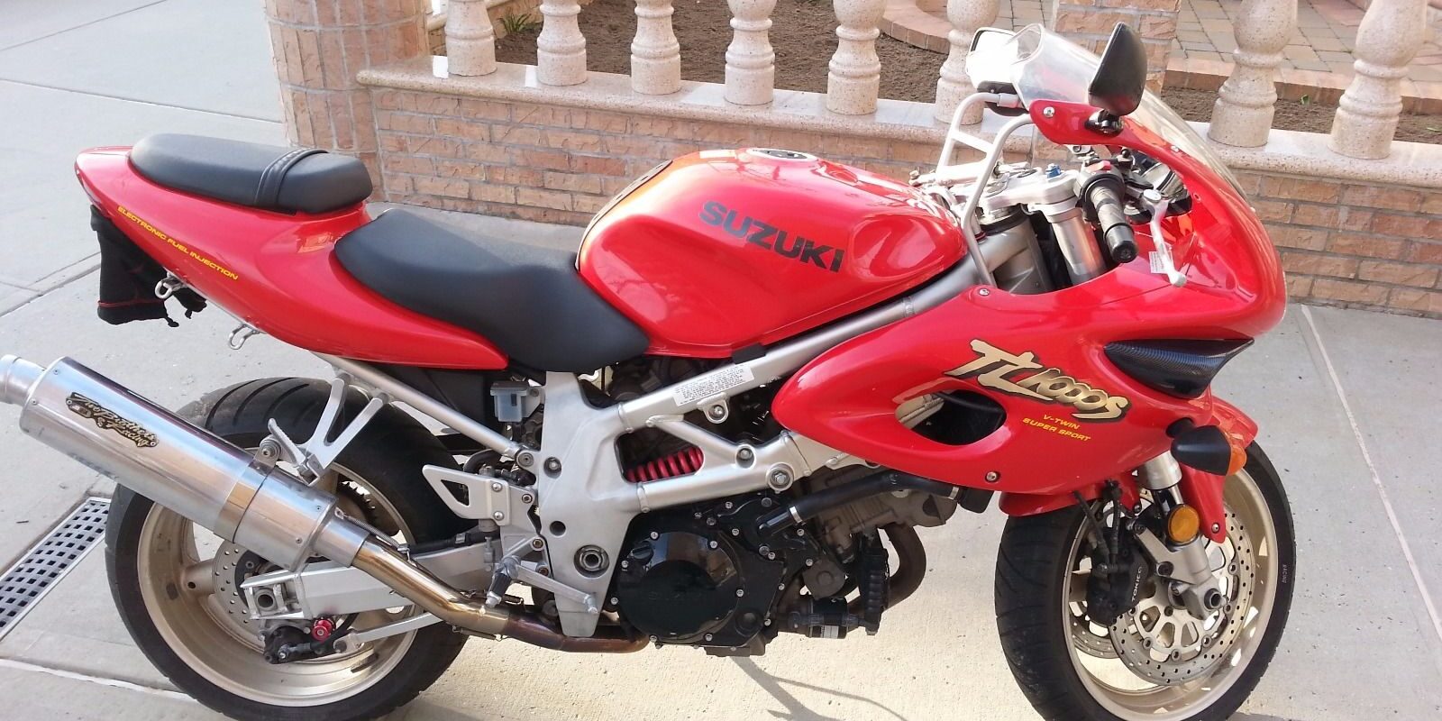 Fascination Supersport - 1997 Suzuki TL1000S - Rare SportBikesForSale