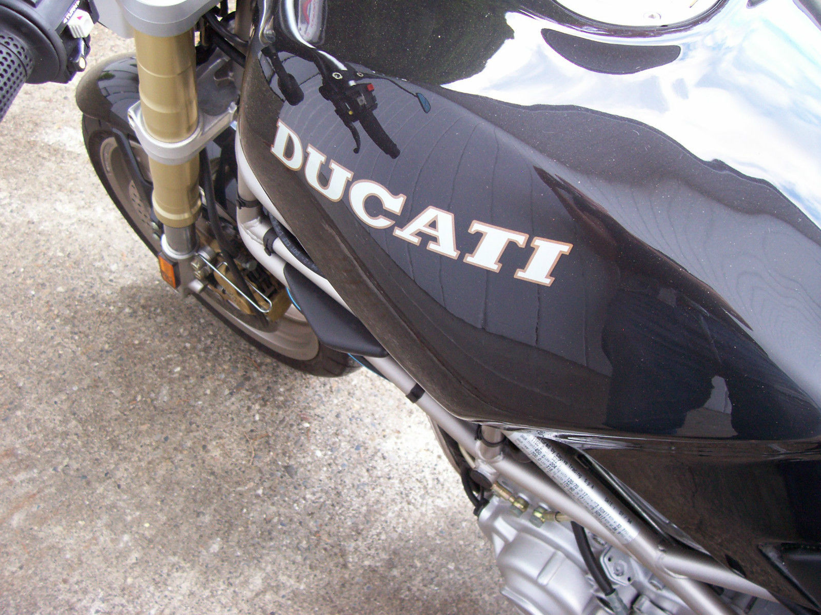 1995 Ducati M900 L Side Tank - Rare SportBikesForSale