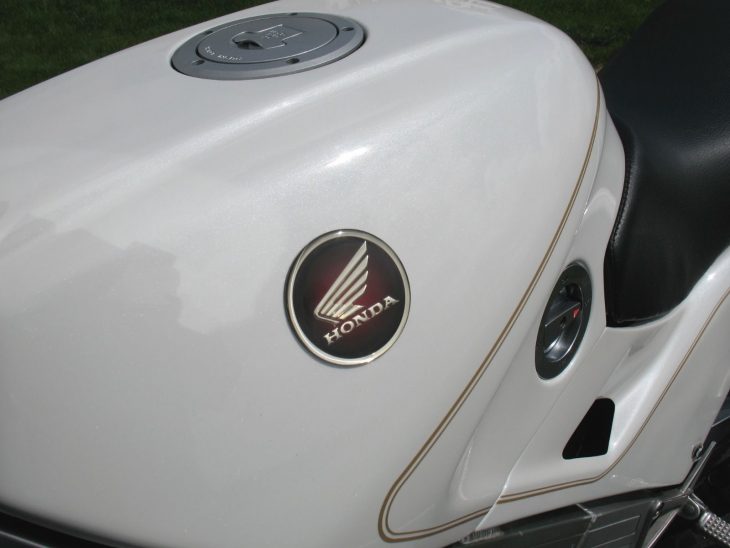 Polished V4 - 1987 Honda VFR700F Interceptor - Rare SportBikesForSale