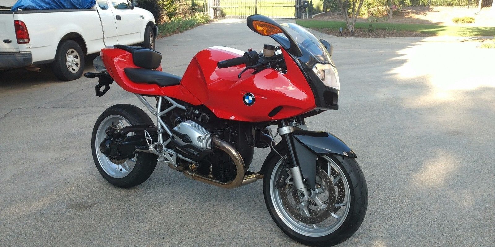 Little Red - 2007 BMW R1200S - Rare SportBikesForSale