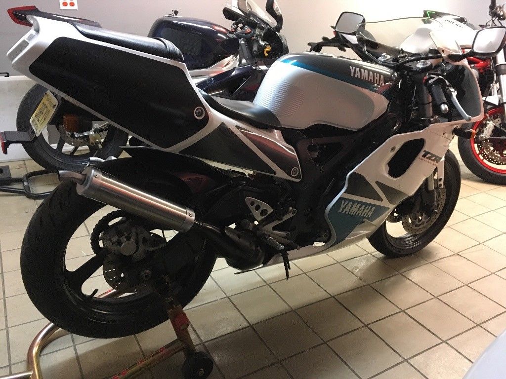 Jersey Titled Two-Stroke: 1992 Yamaha TZR250 3XV for Sale - Rare SportBikesForSale