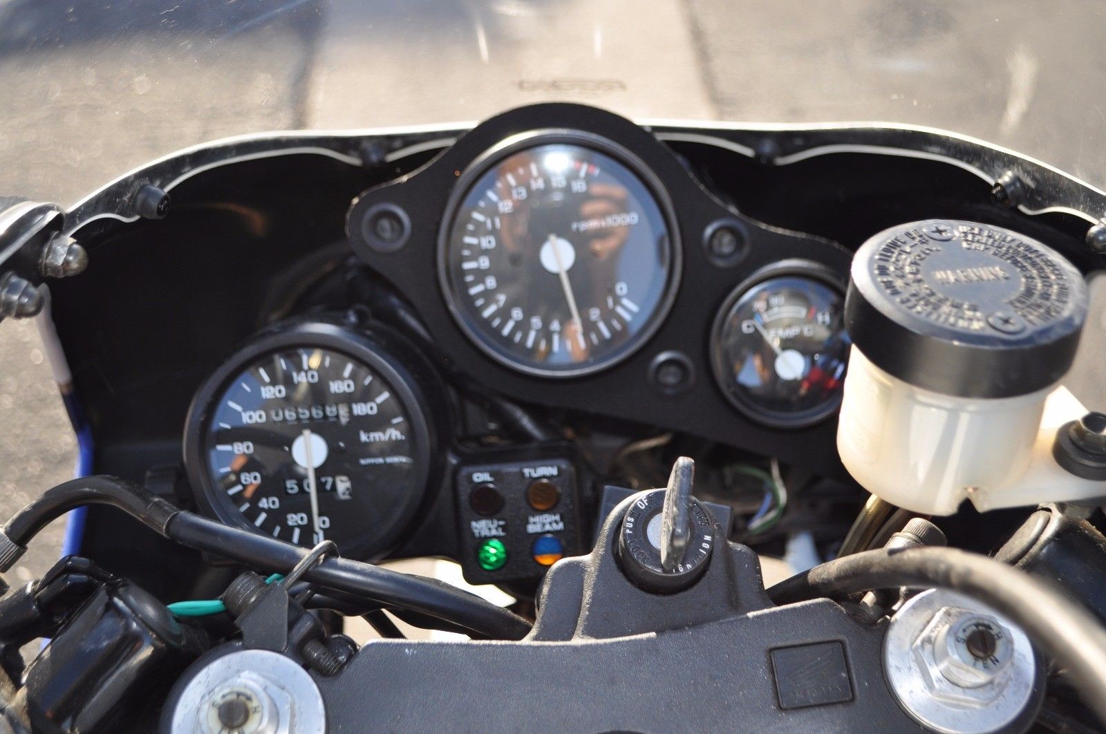 Featured Listing - 1992 Honda VFR400R ( NC30 ) with spare Repsol ...
