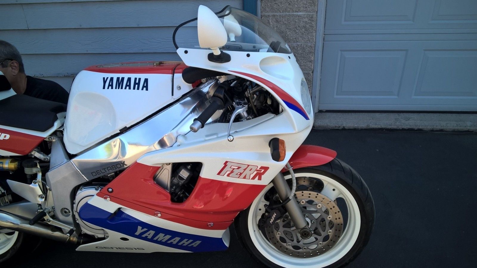 20171012 1989 yamaha fzr750r ow01 right grip - Rare SportBikesForSale