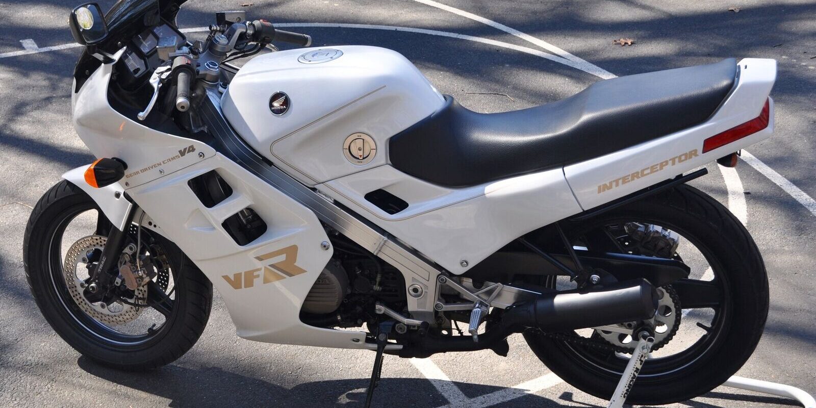 Featured Listing - 1986 Honda VFR700F - Rare SportBikesForSale