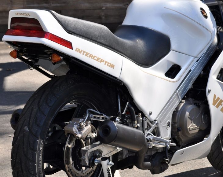 20180306 1986 honda vfr700f right rear - Rare SportBikesForSale