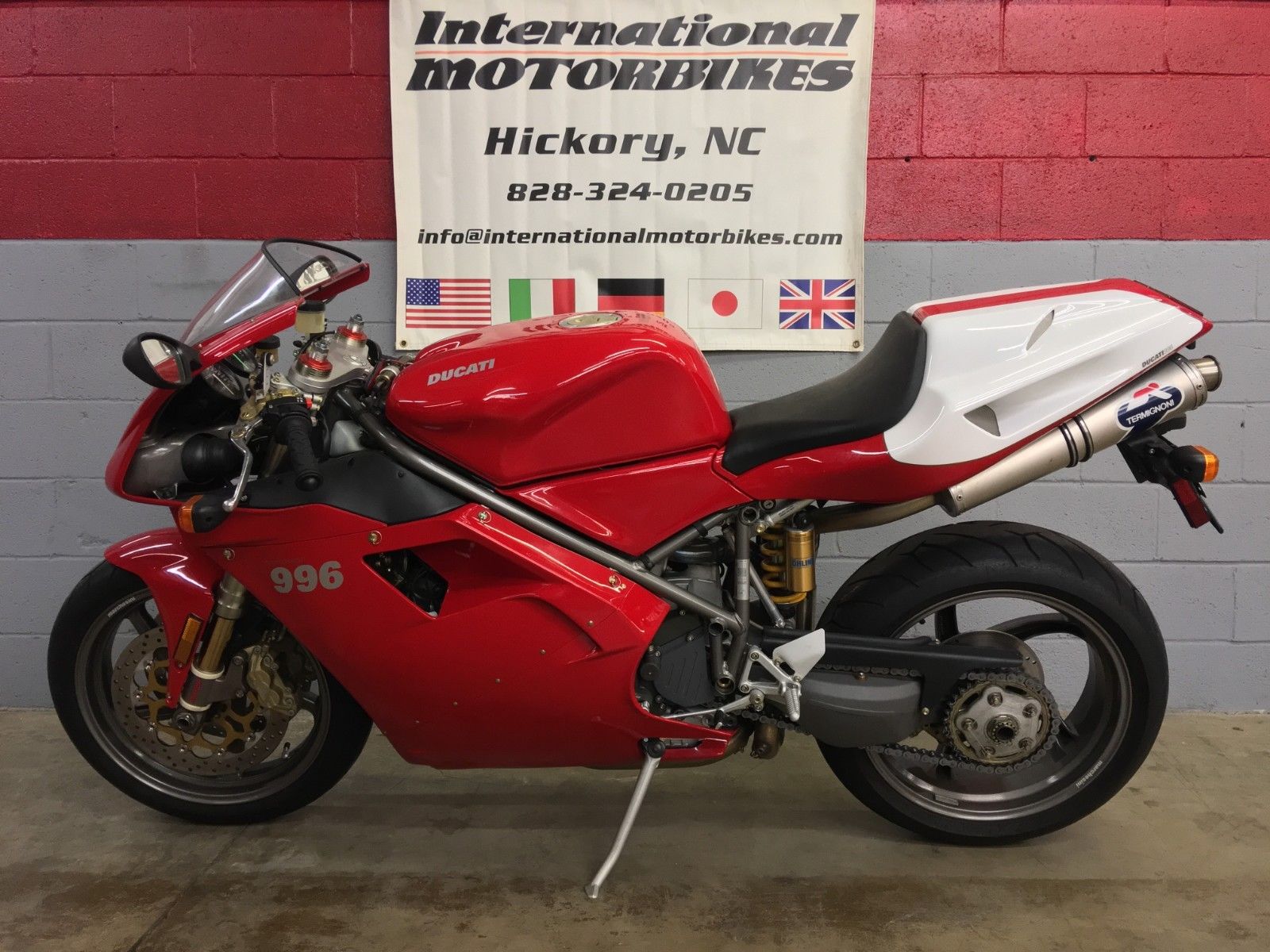 Low-Mileage Superbike: 2000 Ducati 996 for Sale - Rare SportBikesForSale