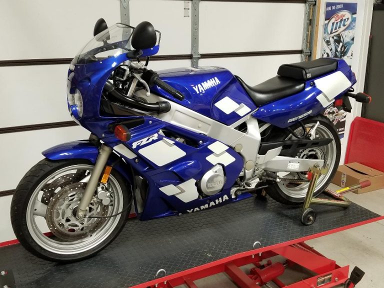 Featured Listing: 1997 Yamaha FZR600R - Rare SportBikesForSale