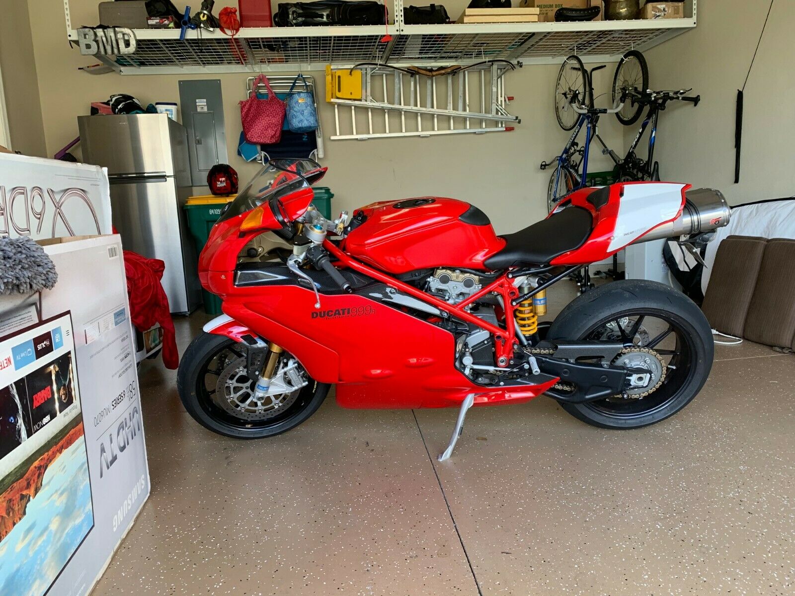 20190908 2005 ducati 999r left garage - Rare SportBikesForSale
