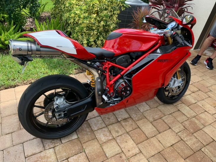 20190908 2005 ducati 999r right exhaust - Rare SportBikesForSale
