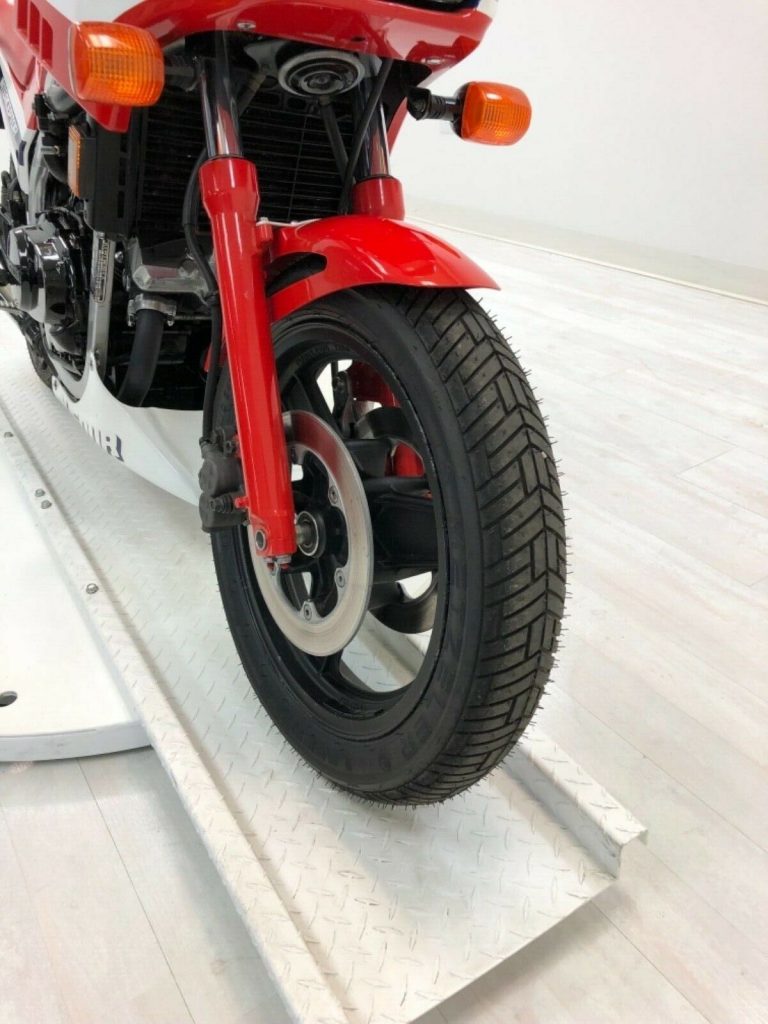 20191022 1986 honda vf500f right front wheel - Rare SportBikesForSale