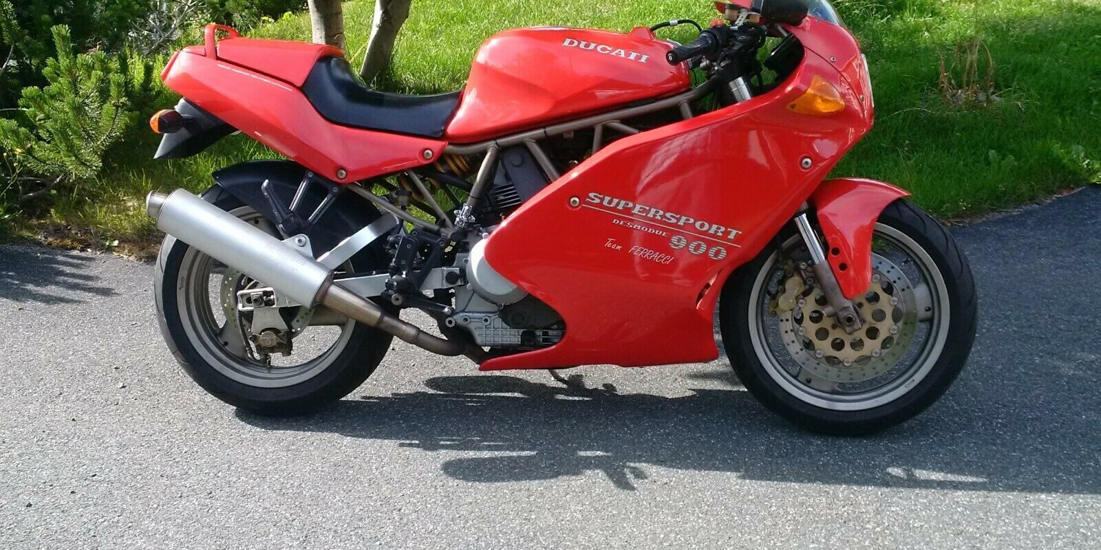 One Pic Wonder: 1994 Ducati 900SS SP - Rare SportBikesForSale