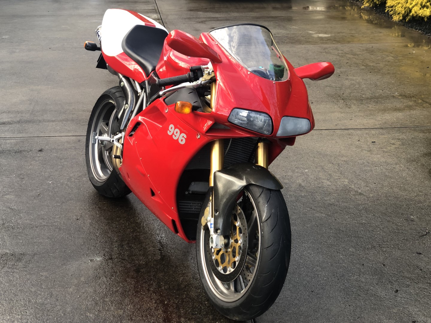 Featured Listing - 1999 Ducati 996 SPS with just 2,471 miles ! - Rare ...