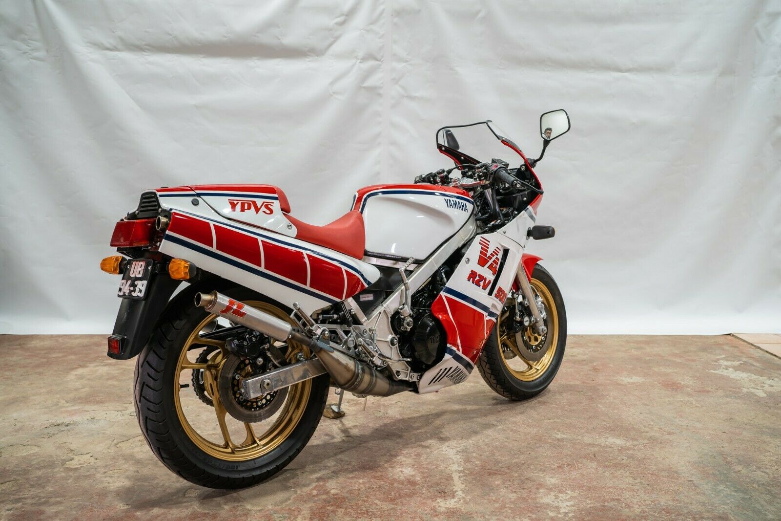 Featured Listing - 1986 Yamaha RZV500R with just 4,100 miles ! - Rare ...