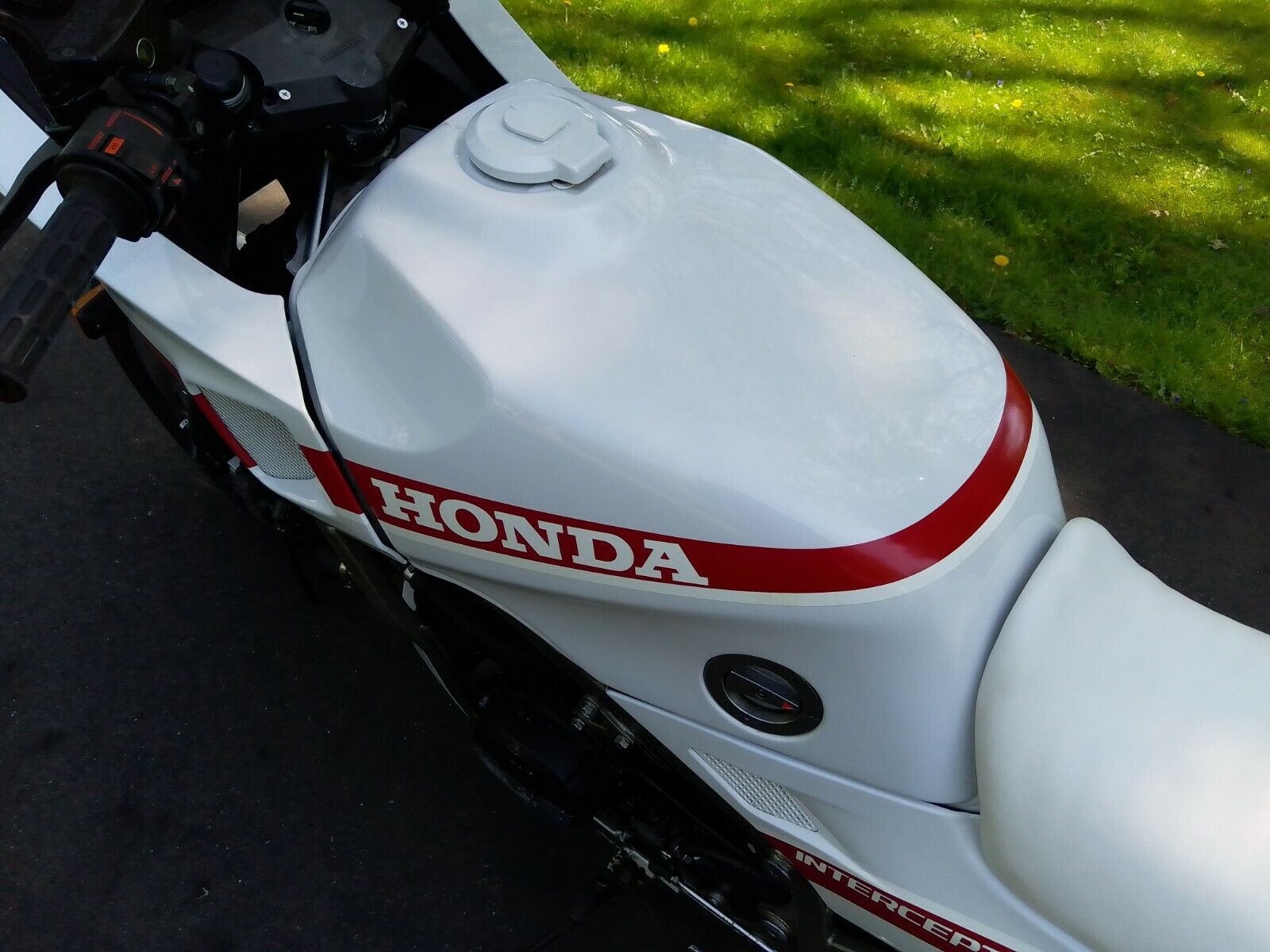 20210509 1984 honda vf1000f left tank - Rare SportBikesForSale