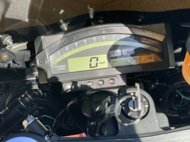 20210511 2001 honda rvt1000r rc51 dash - Rare SportBikesForSale