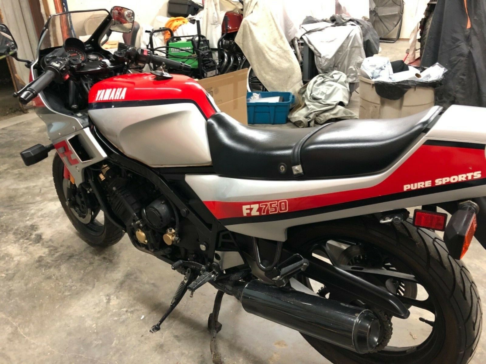 20211028 1985 yamaha fz750 left rear - Rare SportBikesForSale