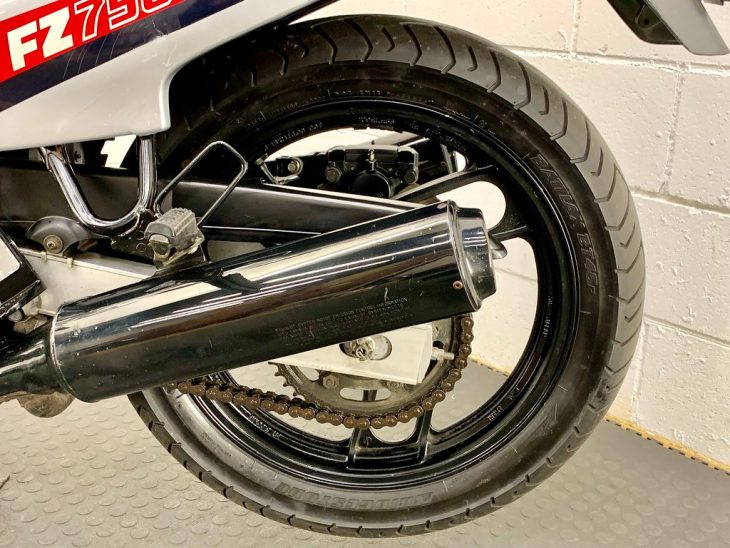 2021122325 1985 yamaha fz750 left rear wheel - Rare SportBikesForSale