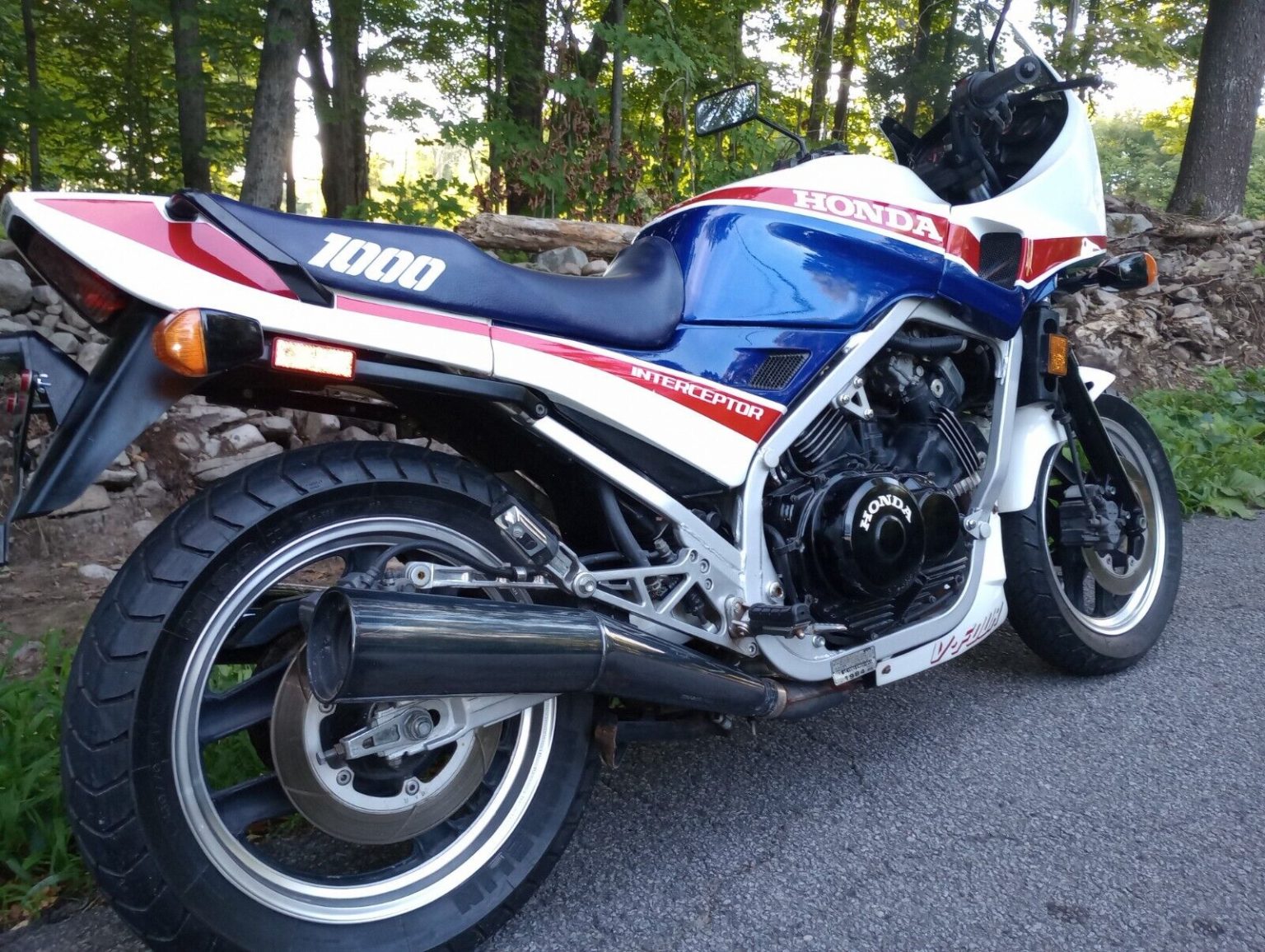 20220914 1984 honda vf1000f right rear - Rare SportBikesForSale