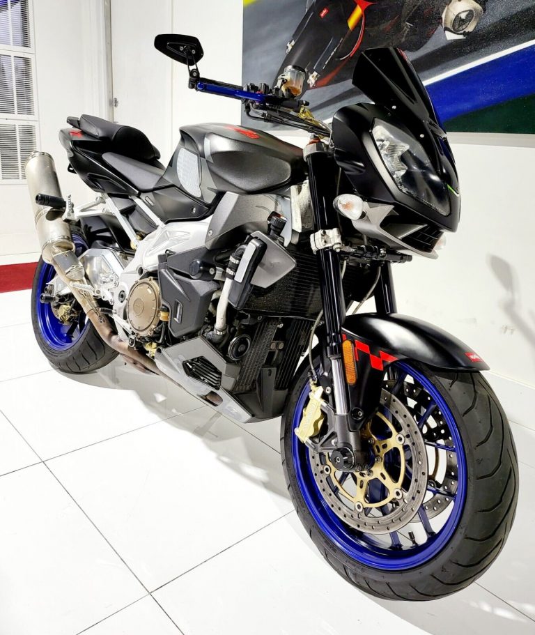 Scantily Clad - 2007 Aprilia Tuono 1000R - Rare SportBikesForSale