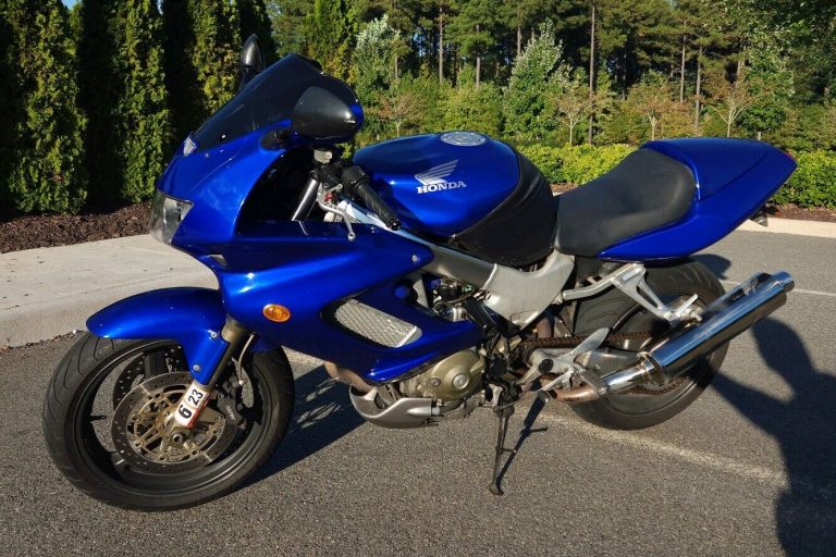 Goshawk - 2003 Honda VTR-1000F Super Hawk - Rare SportBikesForSale