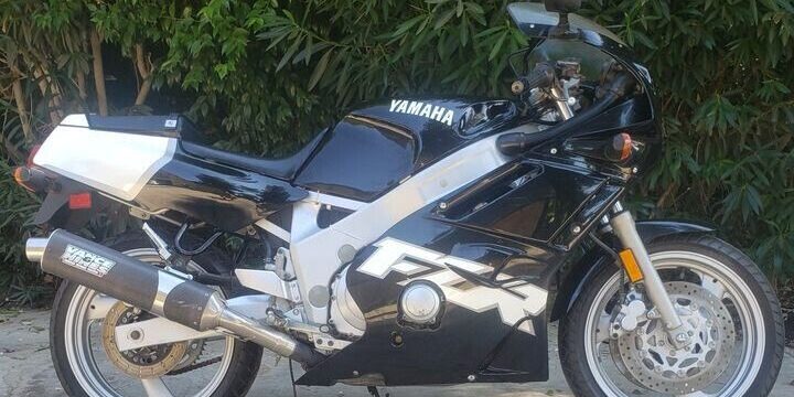 Black in Back - 1998 Yamaha FZR600R with 2,713 miles ! - Rare ...