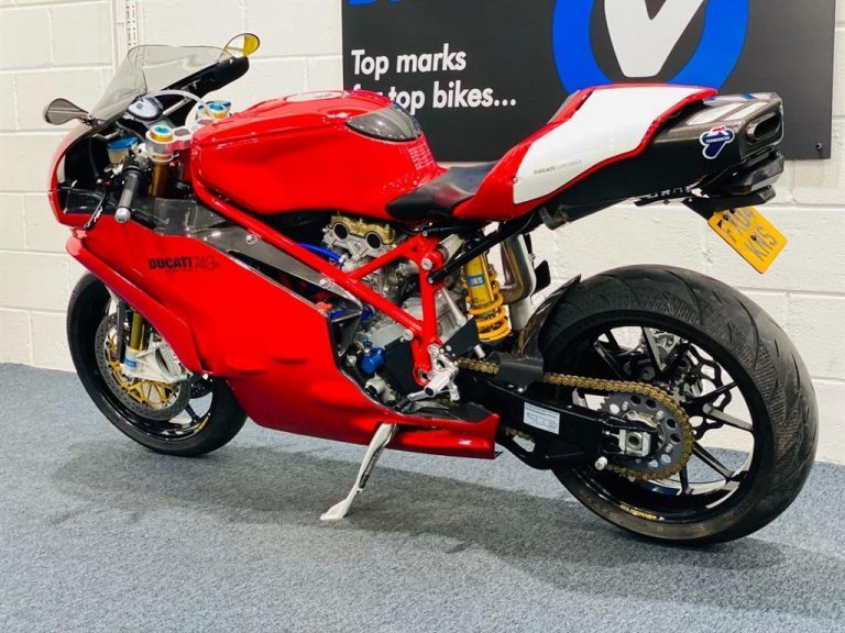 Color Me Red - 2004 Ducati 749R - Rare SportBikesForSale