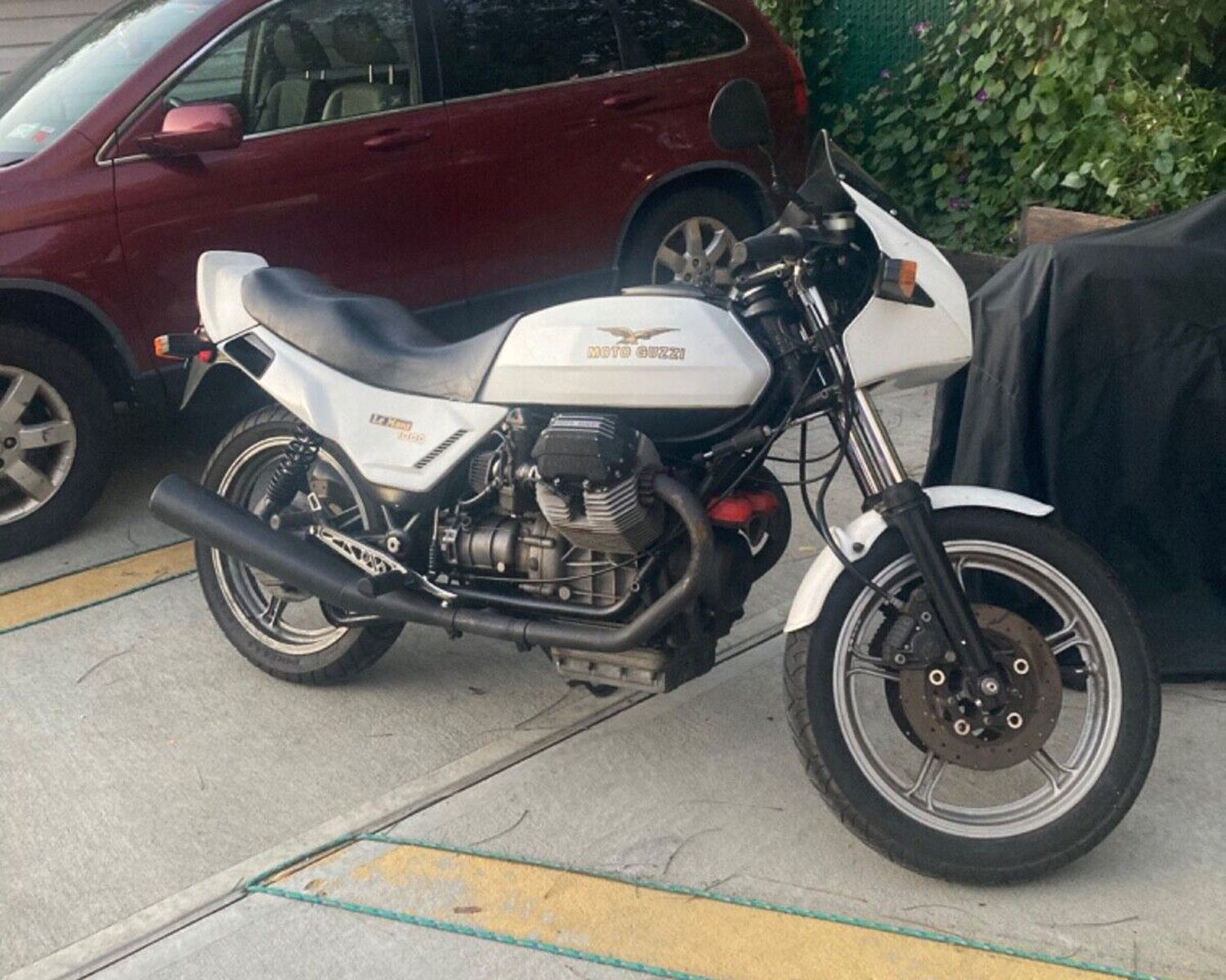 Italian V-Twin Muscle: 1985 Moto Guzzi Le Mans 1000 for Sale - Rare ...