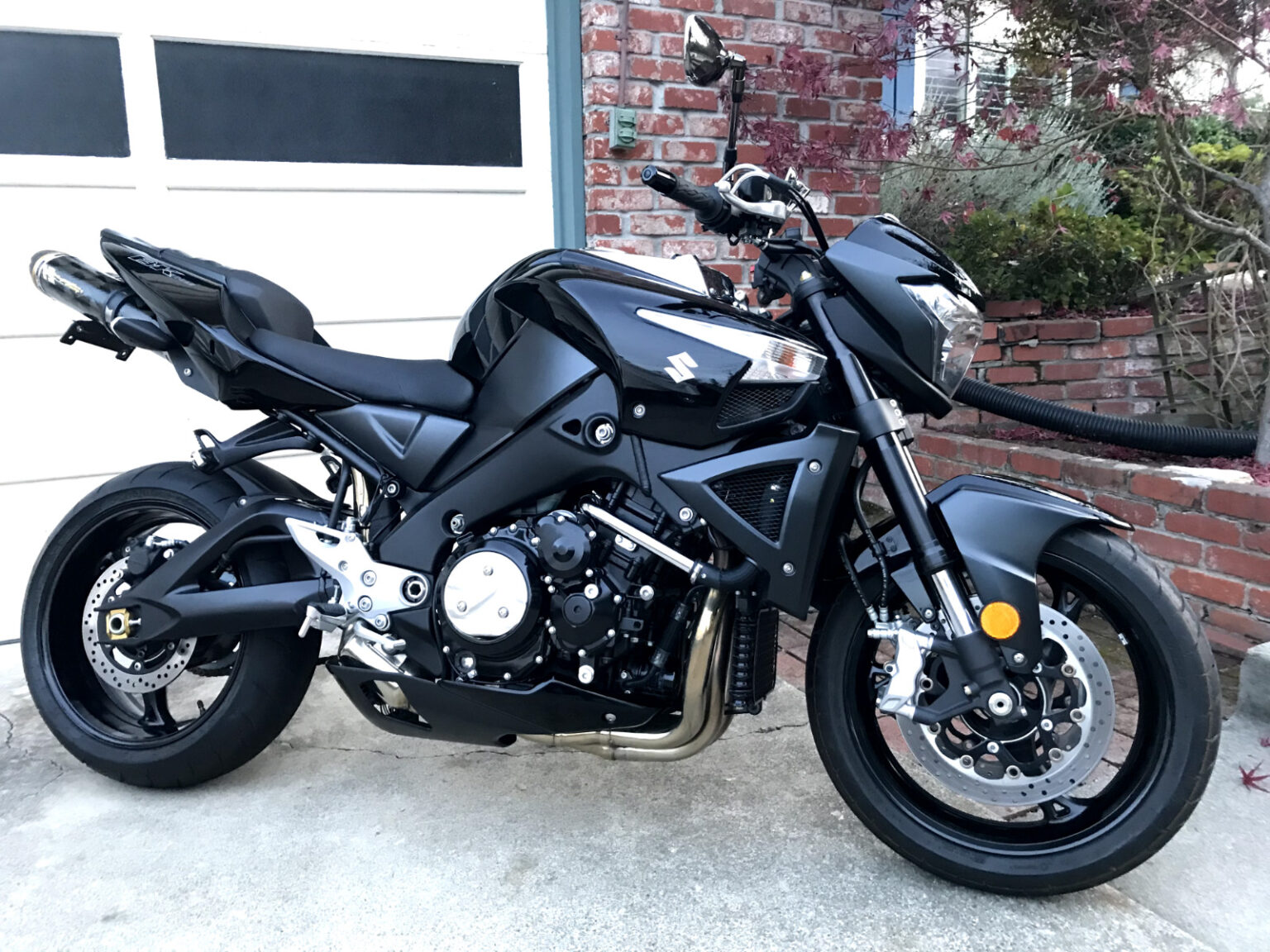 Naked and Afraid: 2008 Suzuki GSX1300BK B-King for Sale on eBay - Rare SportBikesForSale