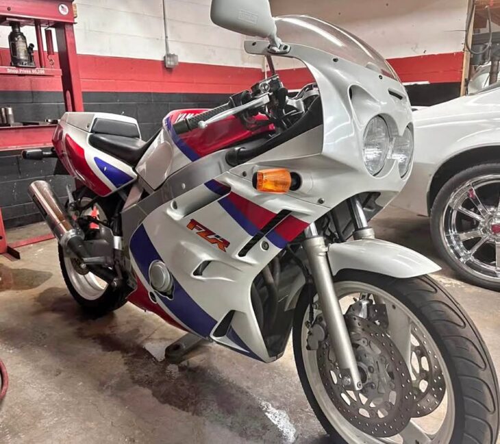 1993 Yamaha FZR600 - Rare SportBikesForSale