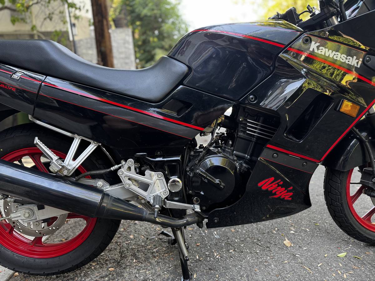 1989 Kawasaki Ninja 250 with 314 miles! - Rare SportBikesForSale